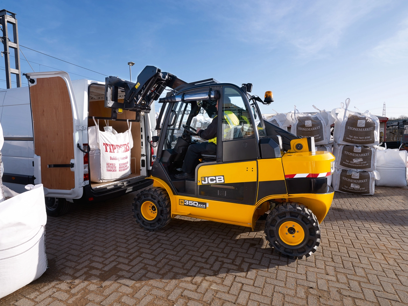 JCB Teletruk 3,0-3,5 to - Küfner Arbeitsbühnen